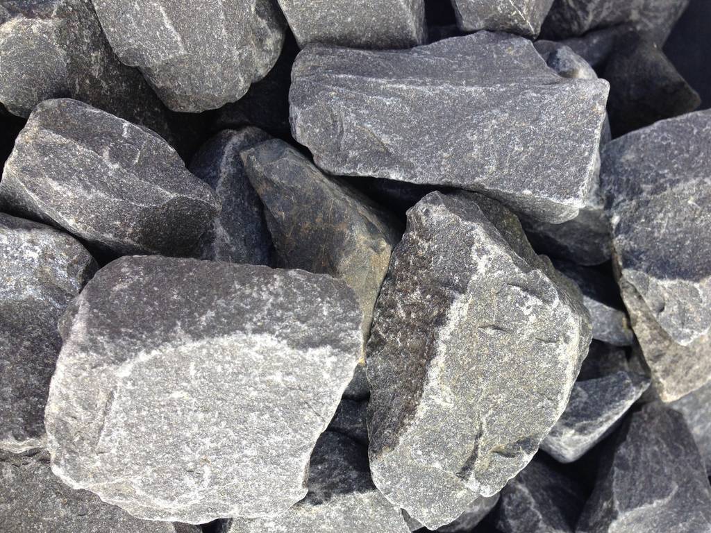 Basalt grau 30-60mm bei Steinakzente.de kaufen